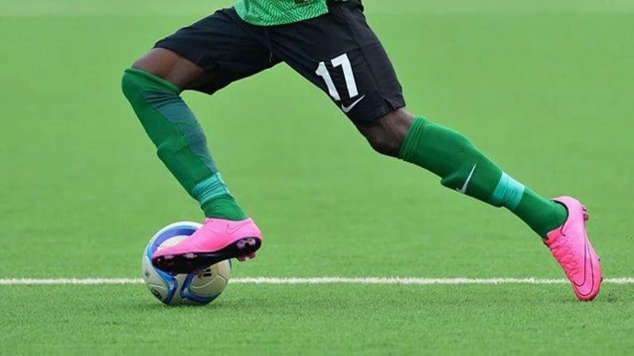 Cletus Chama: Waarabu walivyoshindwa Kuamini Uwezo wa Miguu Yangu - YouTube