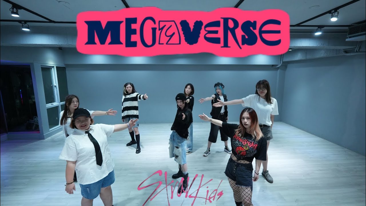 Stray Kids - Megaverse dance cover from Taiwan - YouTube