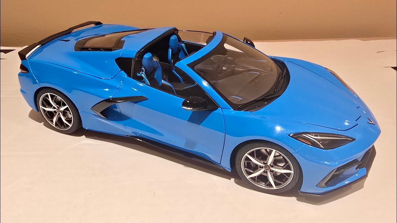 Autoart Corvette C8 Review - YouTube