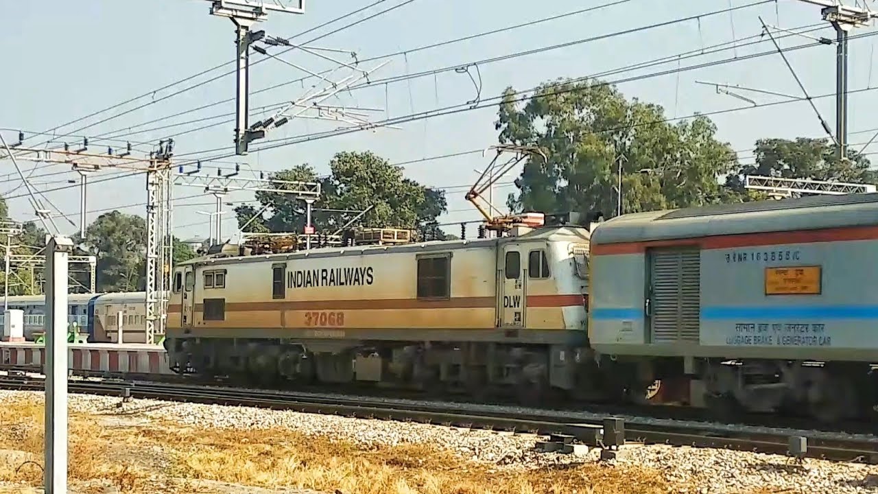 02401 NANDA DEVI Express Arriving Dehradun With Royapuram WAP 7 - YouTube