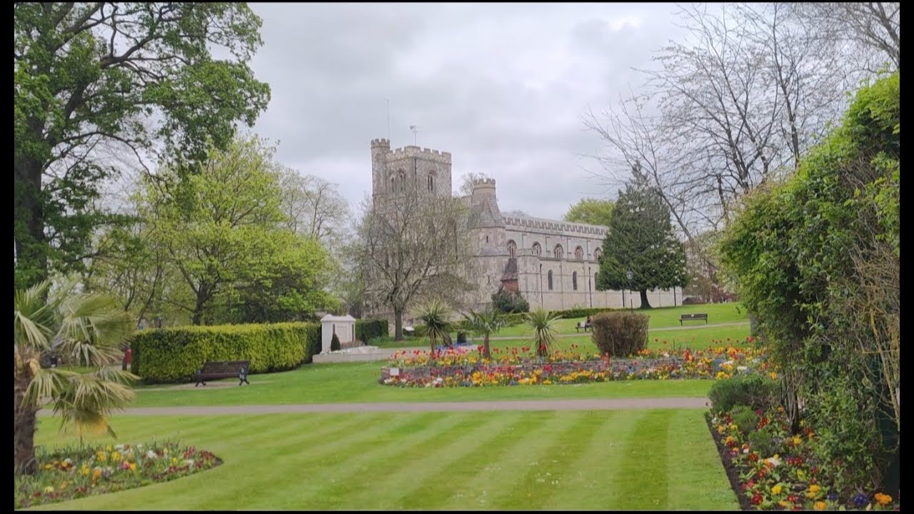 Don't Miss Out on Visiting This Hidden Gem: Dunstable Priory AD 1131 ...
