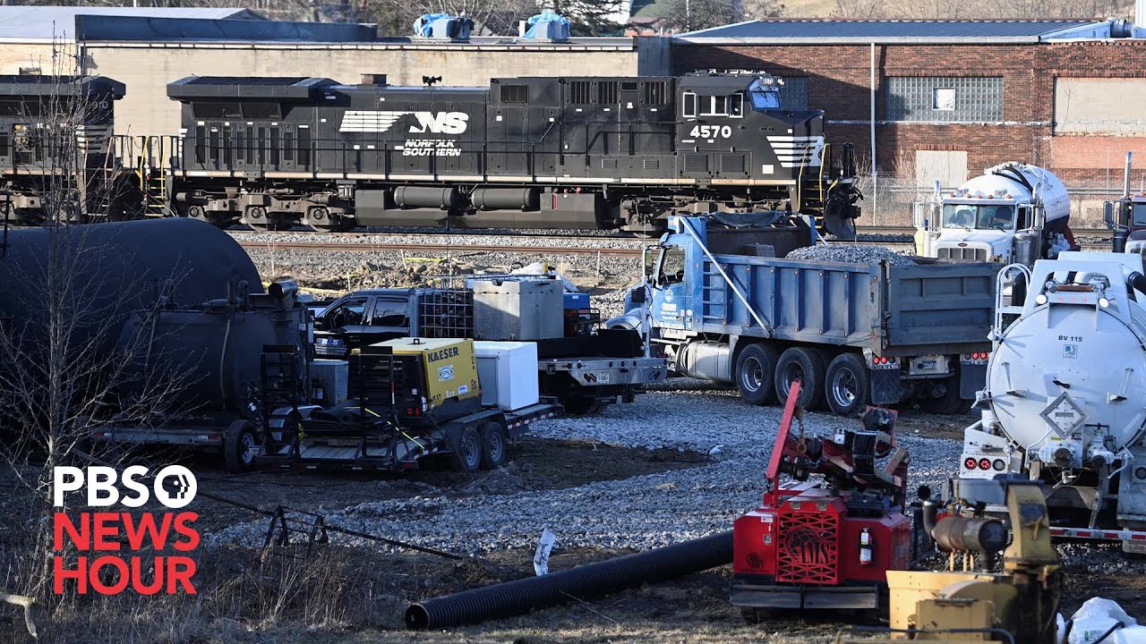 Norfolk Southern CEO defends Ohio response as EPA orders company to ...