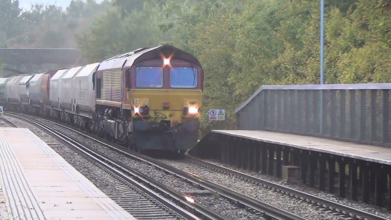 (HD) EWS/DB 66147 powers up through Bearsted on 6Z20 Whatley ...
