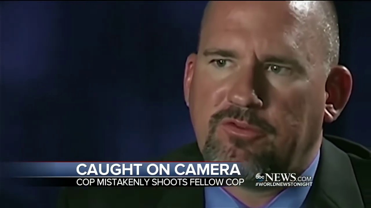 Police Officer Shoots Undercover Cop Caught On Tape Youtube