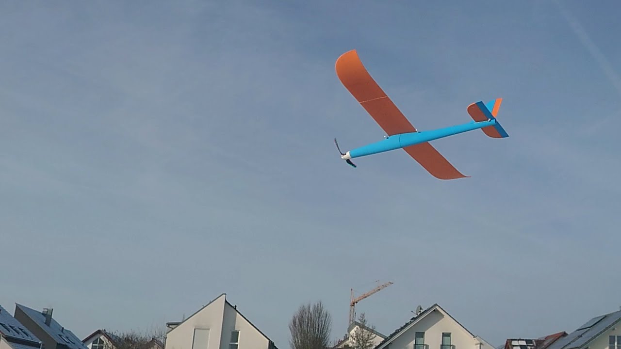 Airy-71: Radio-controlled winter flight - YouTube