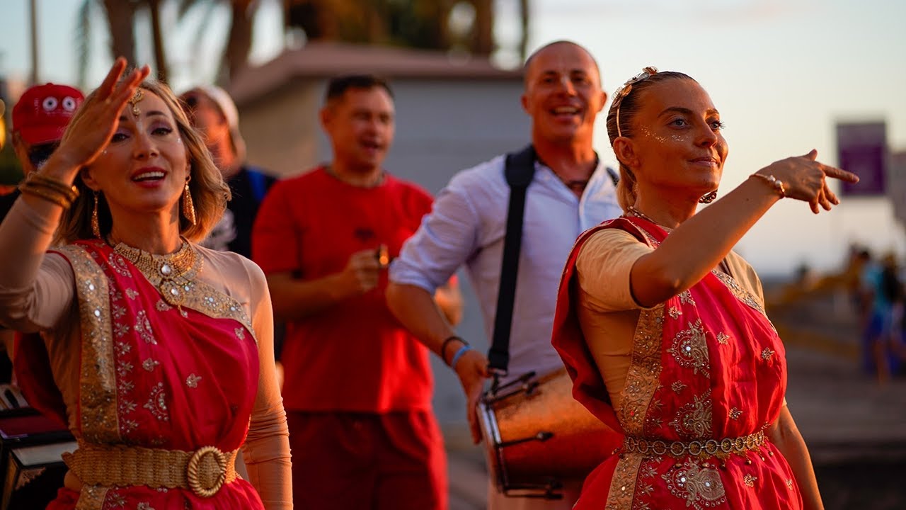 Harinam Sankirtan by devotees of ISKCON - Tenerifa, Spain - YouTube