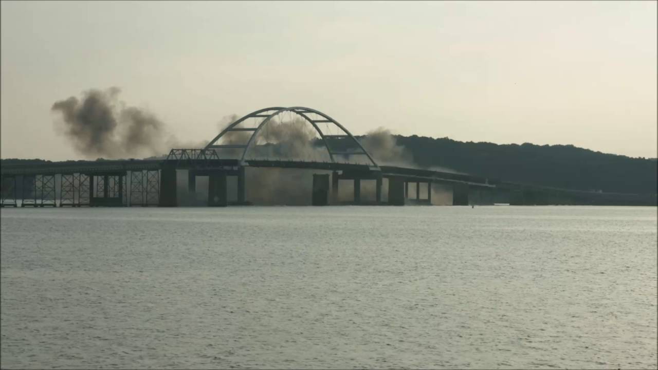 Kentucky Lake Eggner Ferry Bridge Demolition 7/25/2016 - YouTube