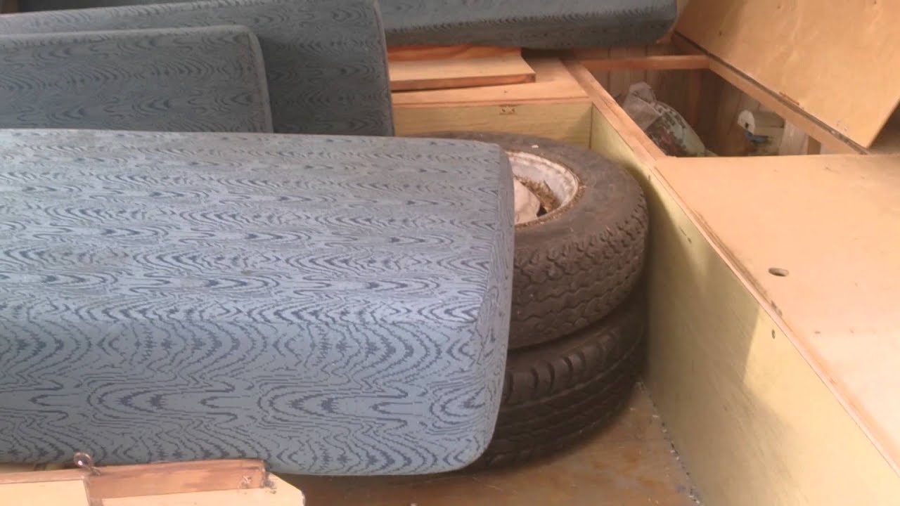 Niewiadow N126 restoration - YouTube