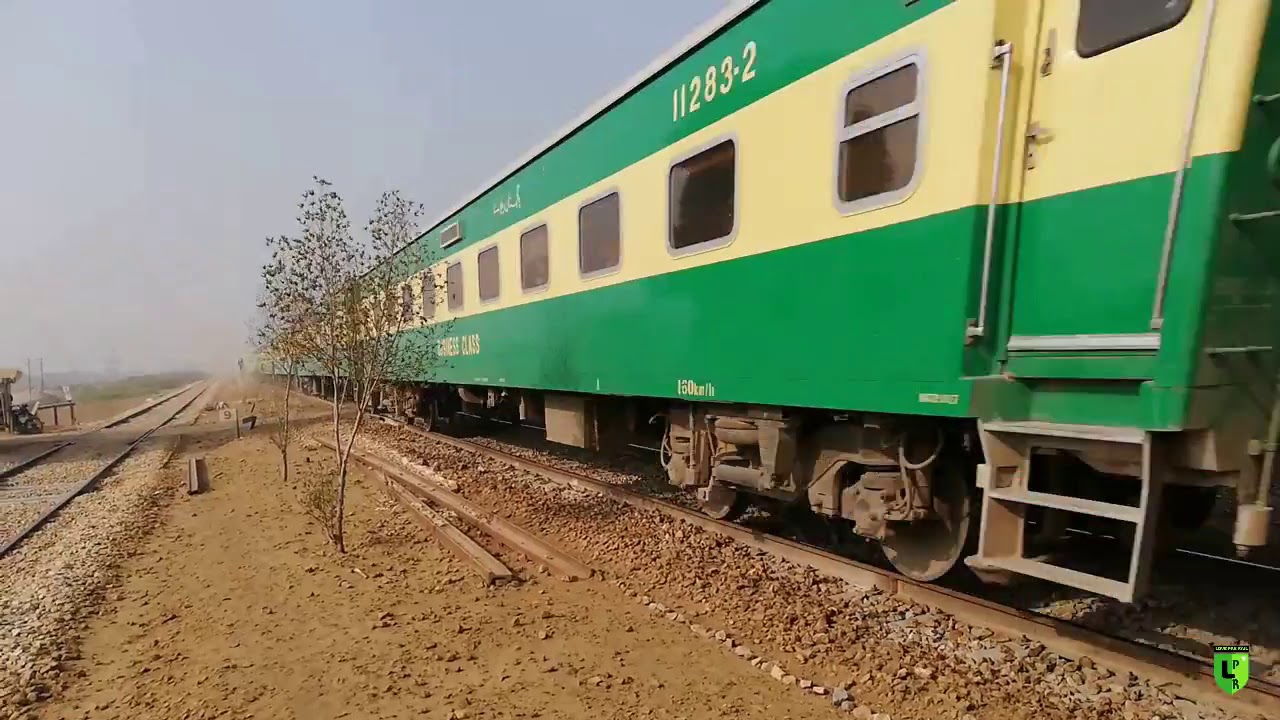 Pak Rail || Karachi Express Train + Rehman Baba Express Train & Sindh ...