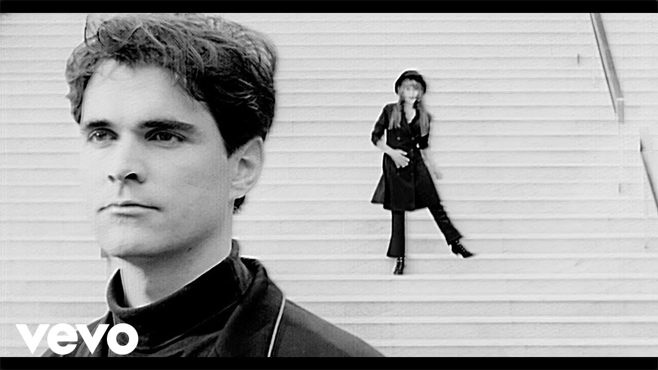 Niagara - Assez (Clip Officiel Remasterisé) - YouTube Music