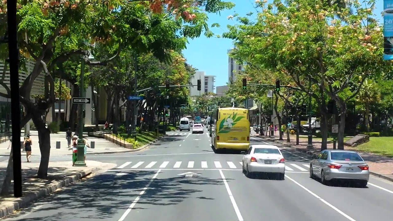 Honolulu streets - YouTube