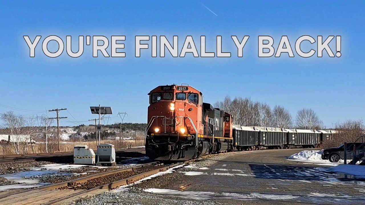 C44-9WL: GE's Best Looking Locomotive! 1990s Power on CN 598 And Cab ...