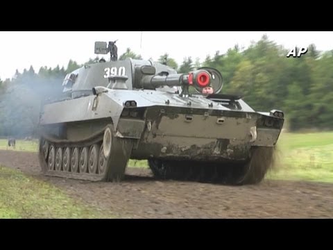 2S1 Gvozdika - YouTube