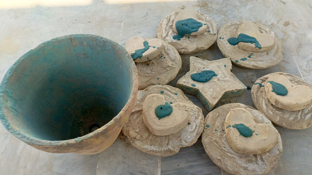 Asmr. Masterpiece white mud dirt dry crumbling in clay pot with blue ...