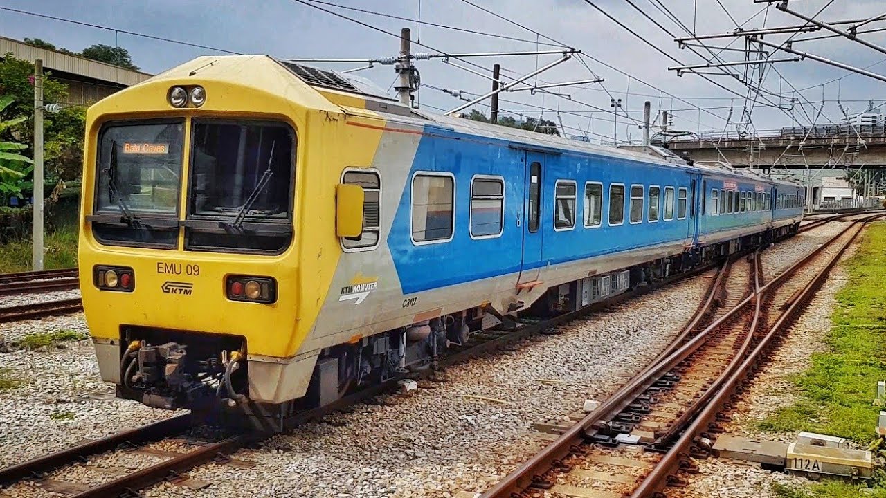 [ KTM Class 81 ] EMU 09 departing Sentul station - YouTube