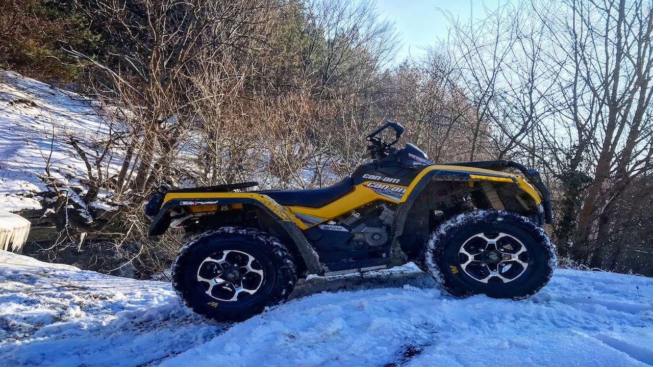 Can Am Outlander - Trail Ride & Hill Climb in The Snow - YouTube
