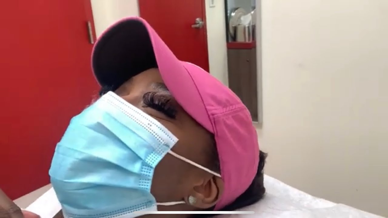 GETTING MY FIRST 🐱WAX!! WAXING 101 - YouTube