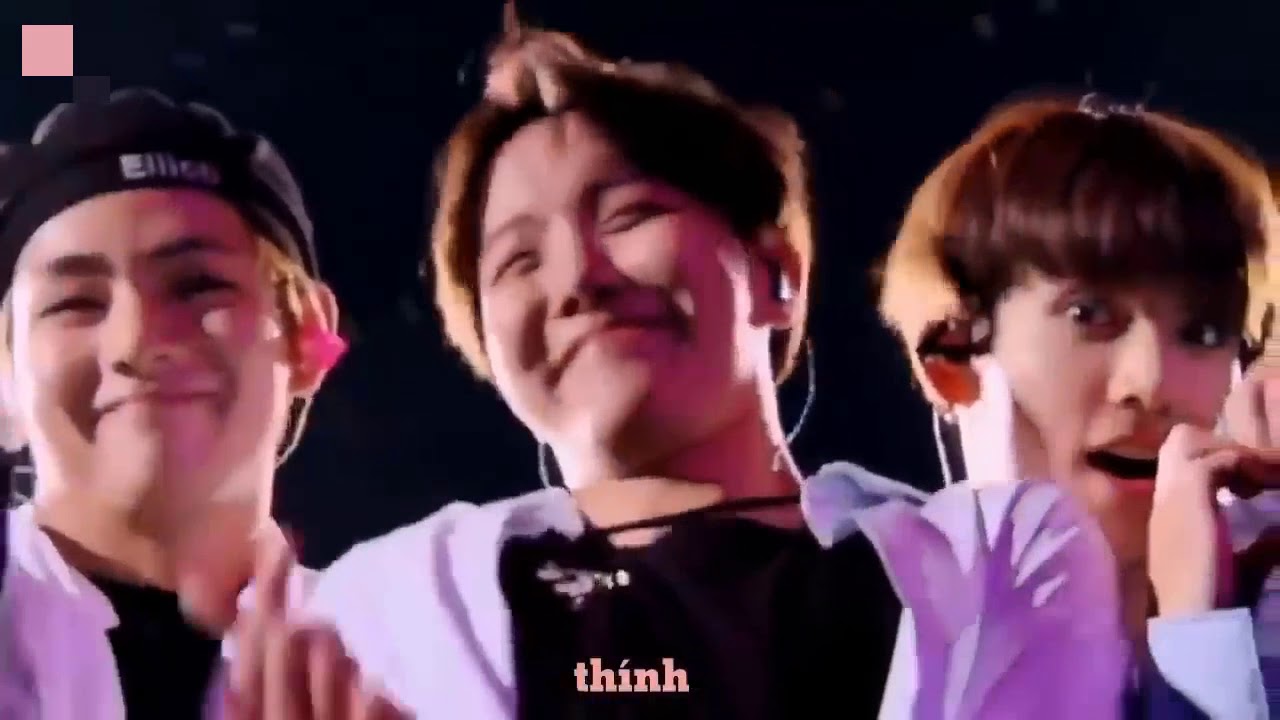 BTS || FUNNY MOMENTS ON STAGE - YouTube