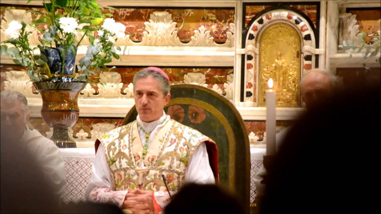 La visita del vescovo Vittorio Viola - YouTube