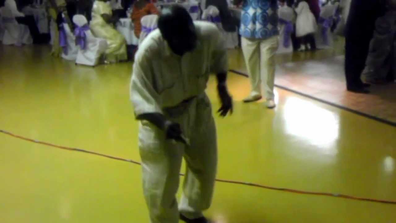 FUNNY : Uncle dancing at african wedding - YouTube