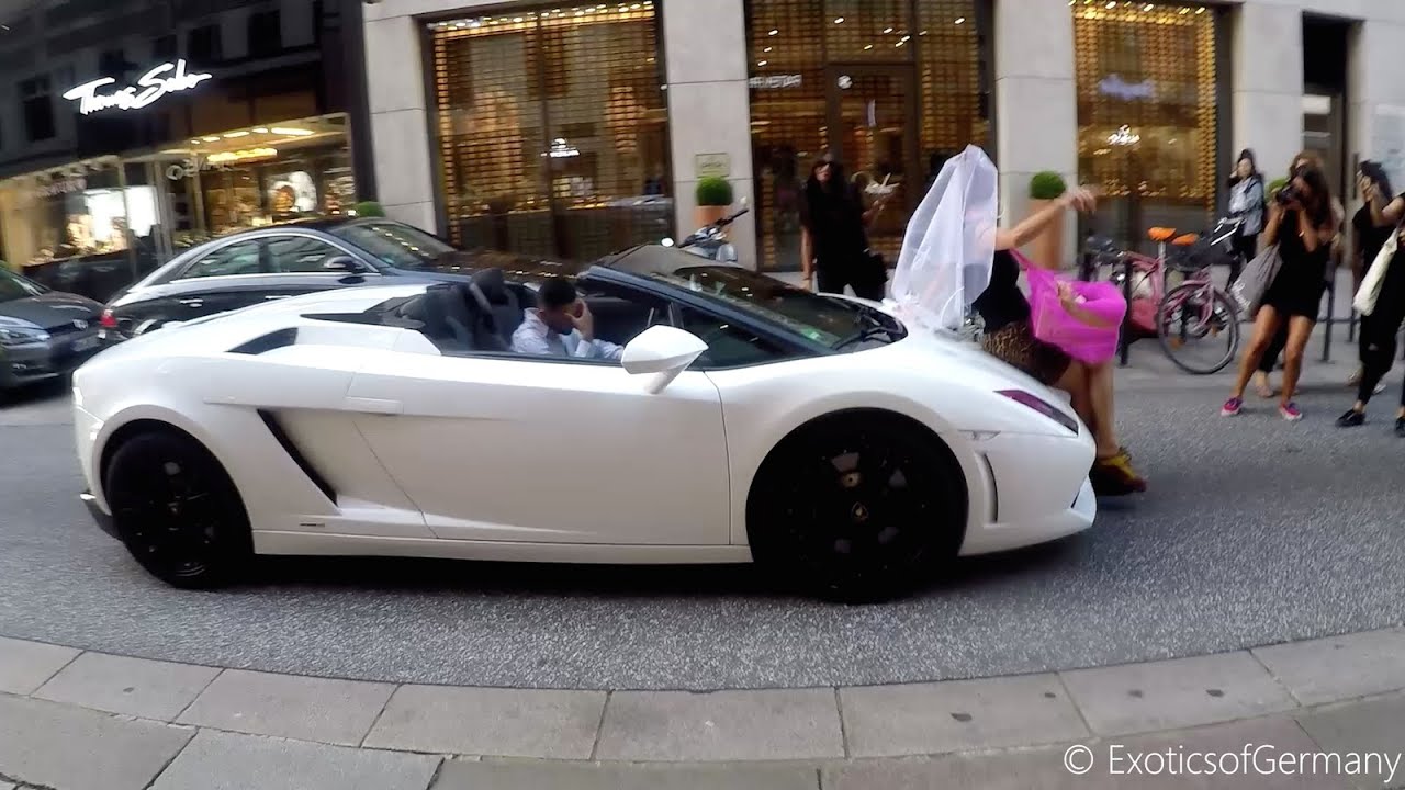 Crazy Girls Jump on Lamborghini and take Selfie blocking Traffic! - YouTube