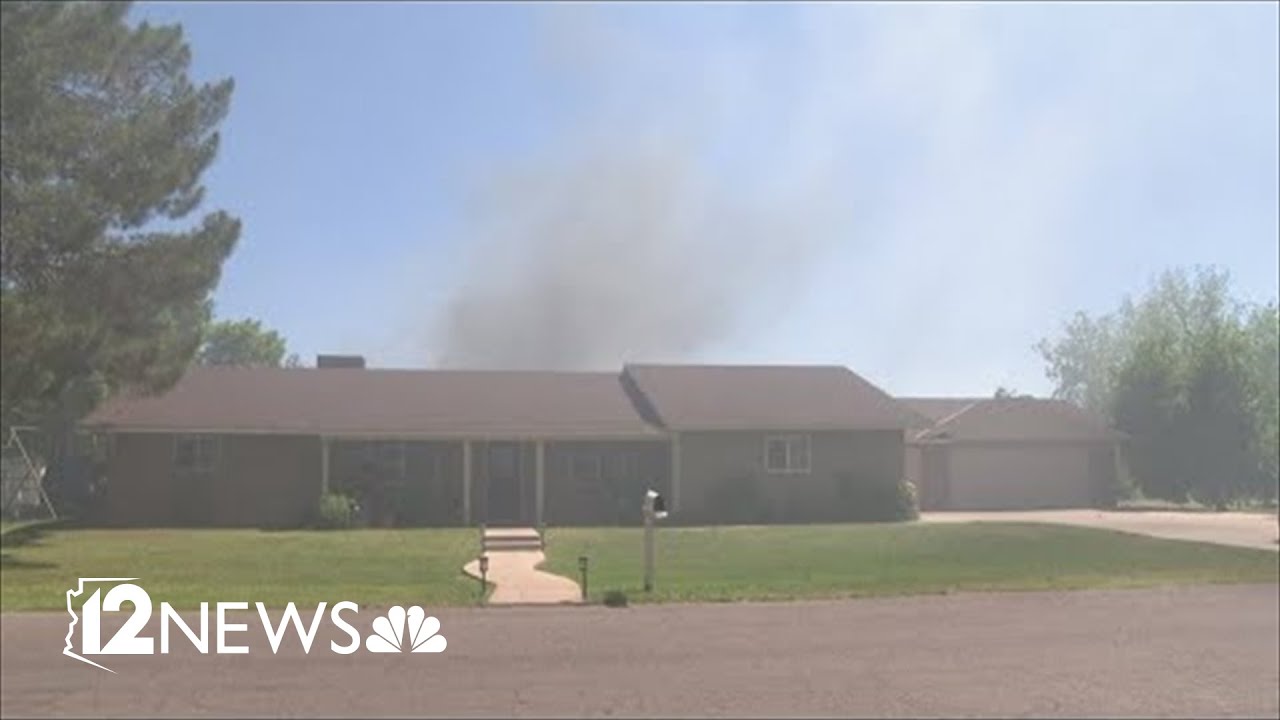 Debris fire breaks out in Gilbert - YouTube
