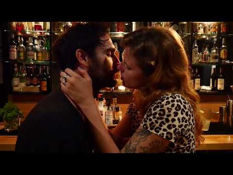 coverr-a-couple-kissing-at-the-bar