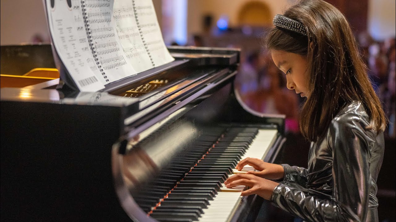 Nov 2023 - Sofía Martell - YouTube