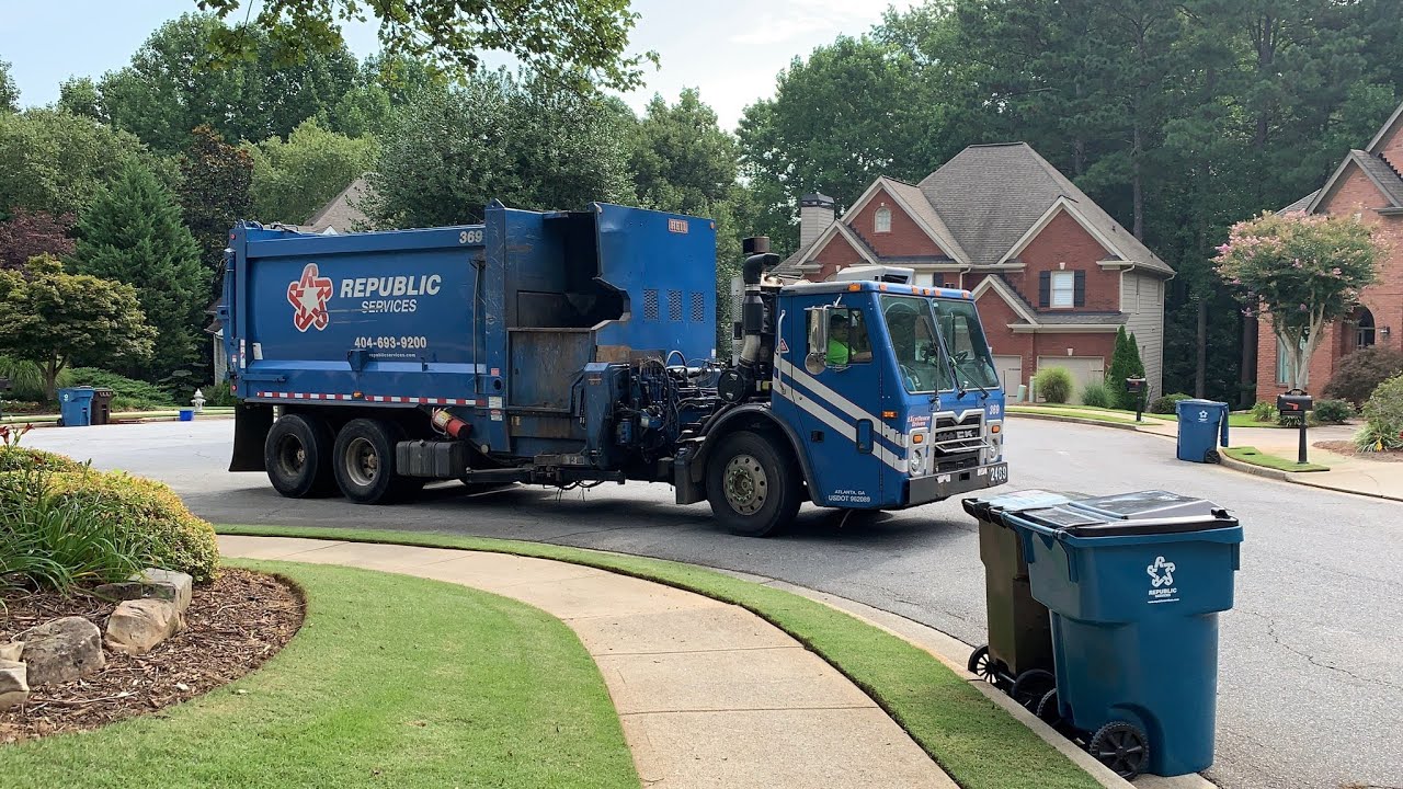 Republic Services: 3 Mack LEU Heil Multitask Garbage Trucks - YouTube