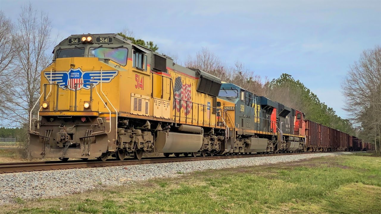 UP SD70M Leads Herzog Rock Train W084 - YouTube