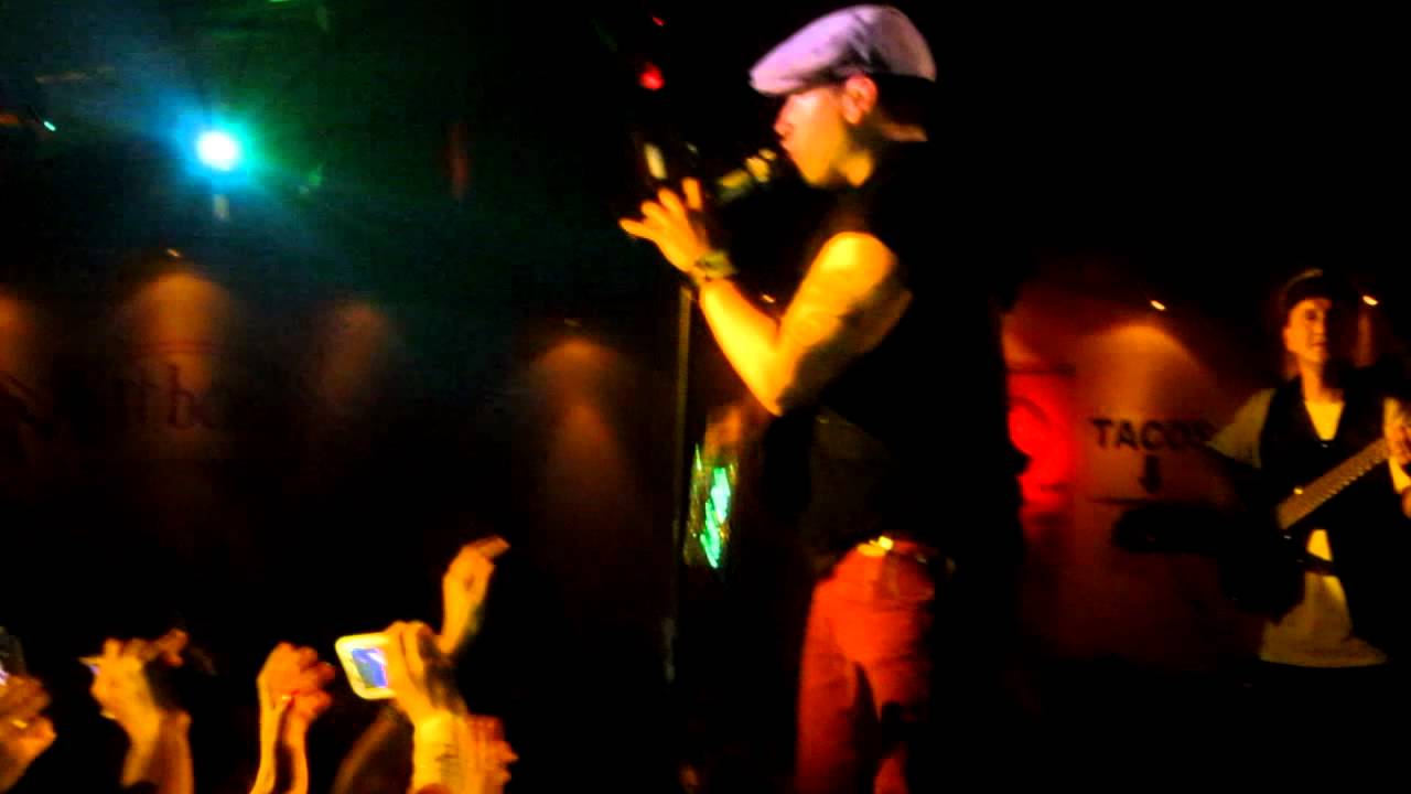Tu Sonrisa/Elvis Crespo - YouTube