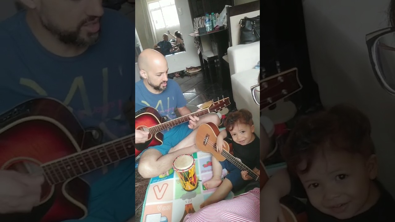 Primeiro dueto do Asher Benjamin com o papai! Asher completou 1 ano e 7 meses! ️ #babymusic ...
