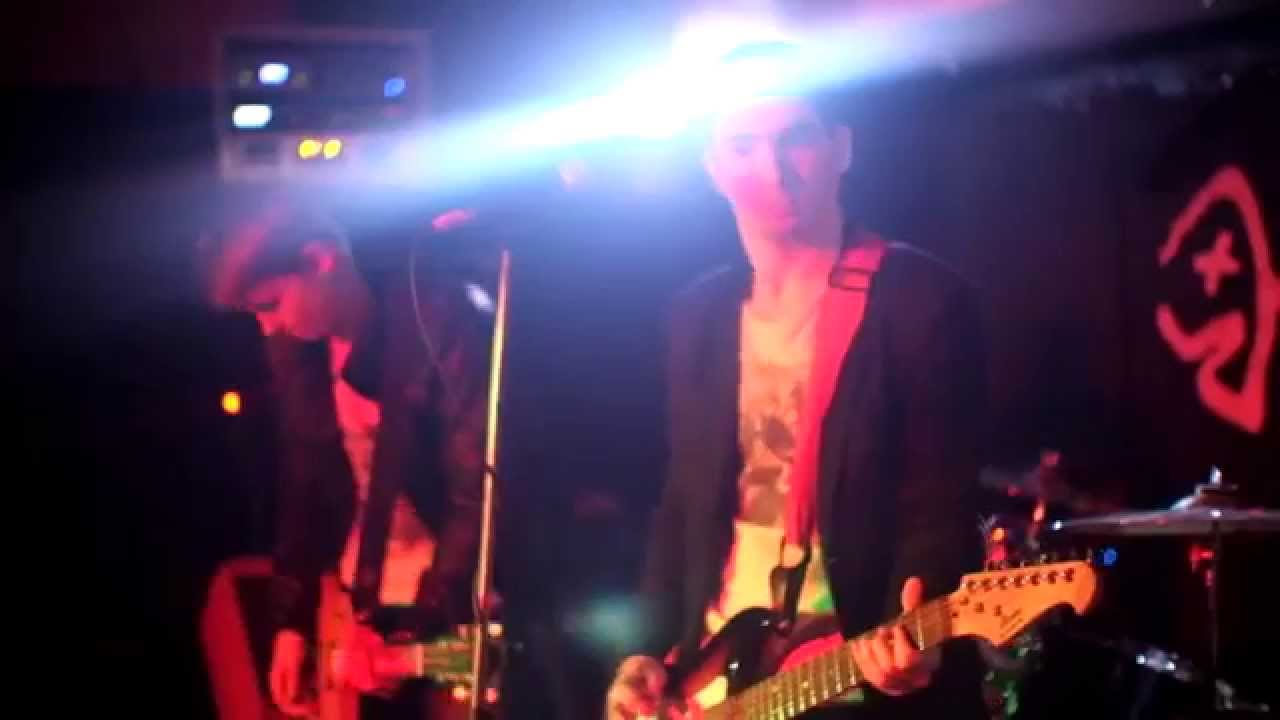 The Stunts - Blood Gets Thin (Pete & the Pirates cover) live at "Fish ...