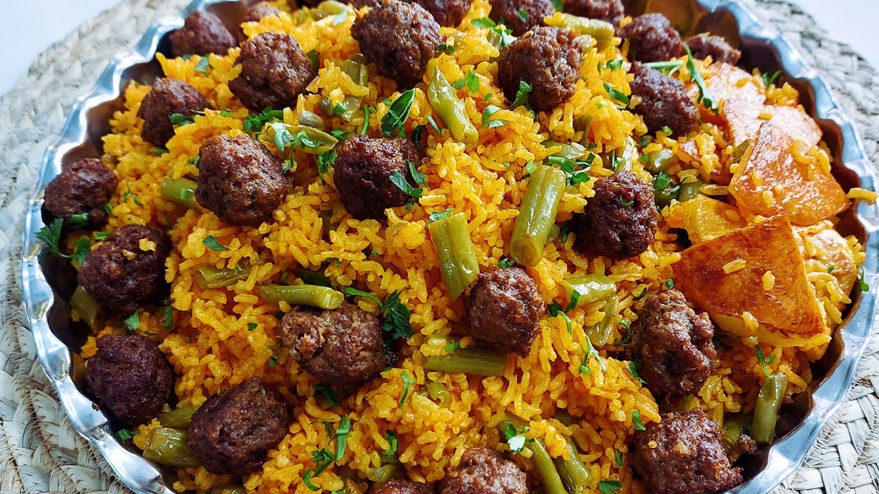 Colorful and Aromatic Lubia Polo with Meatballs - YouTube
