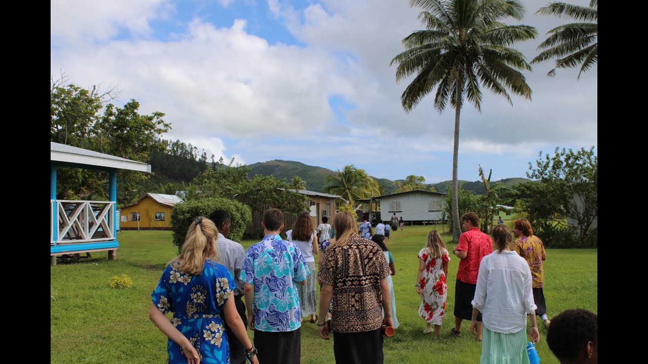 Volunteering With Think Pacific in Fiji - Vlog EP2 - YouTube