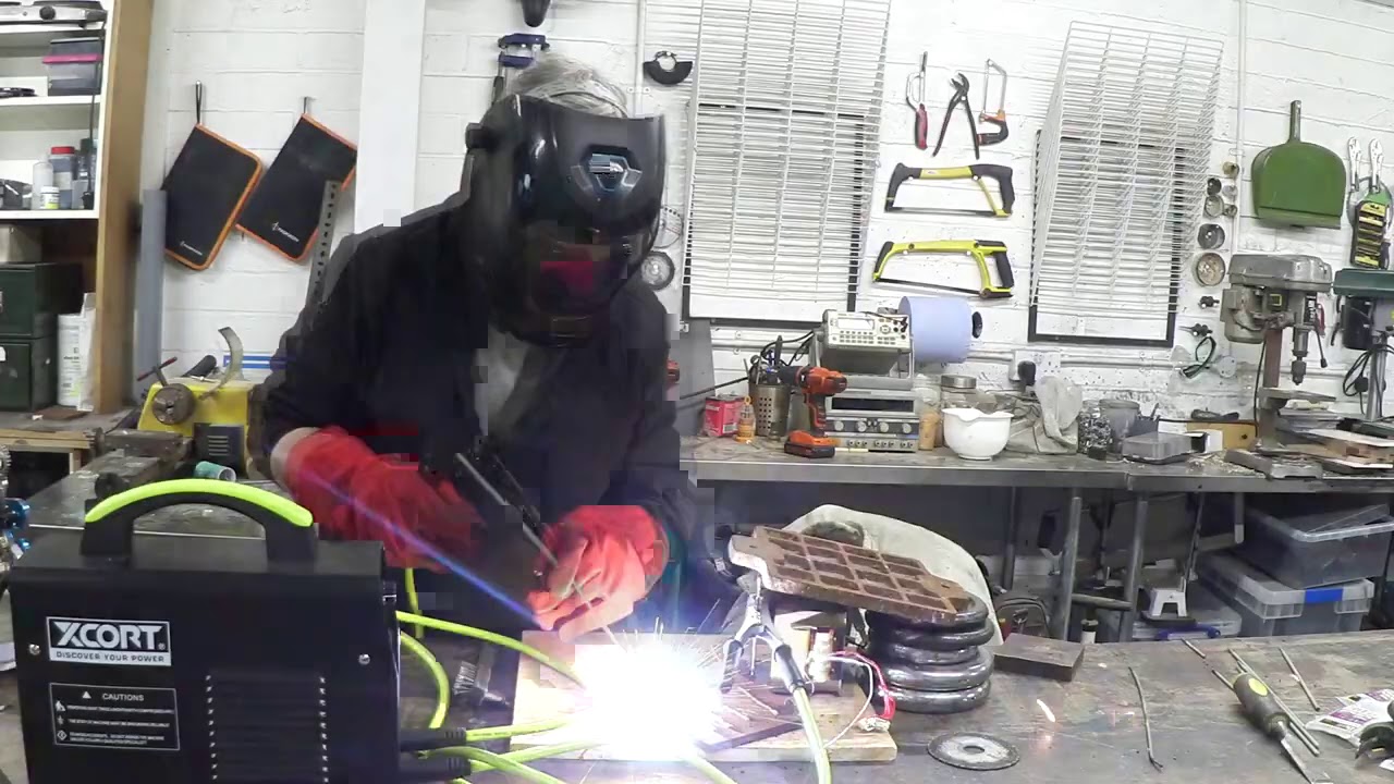 Very Very Basic Arc Welding - YouTube
