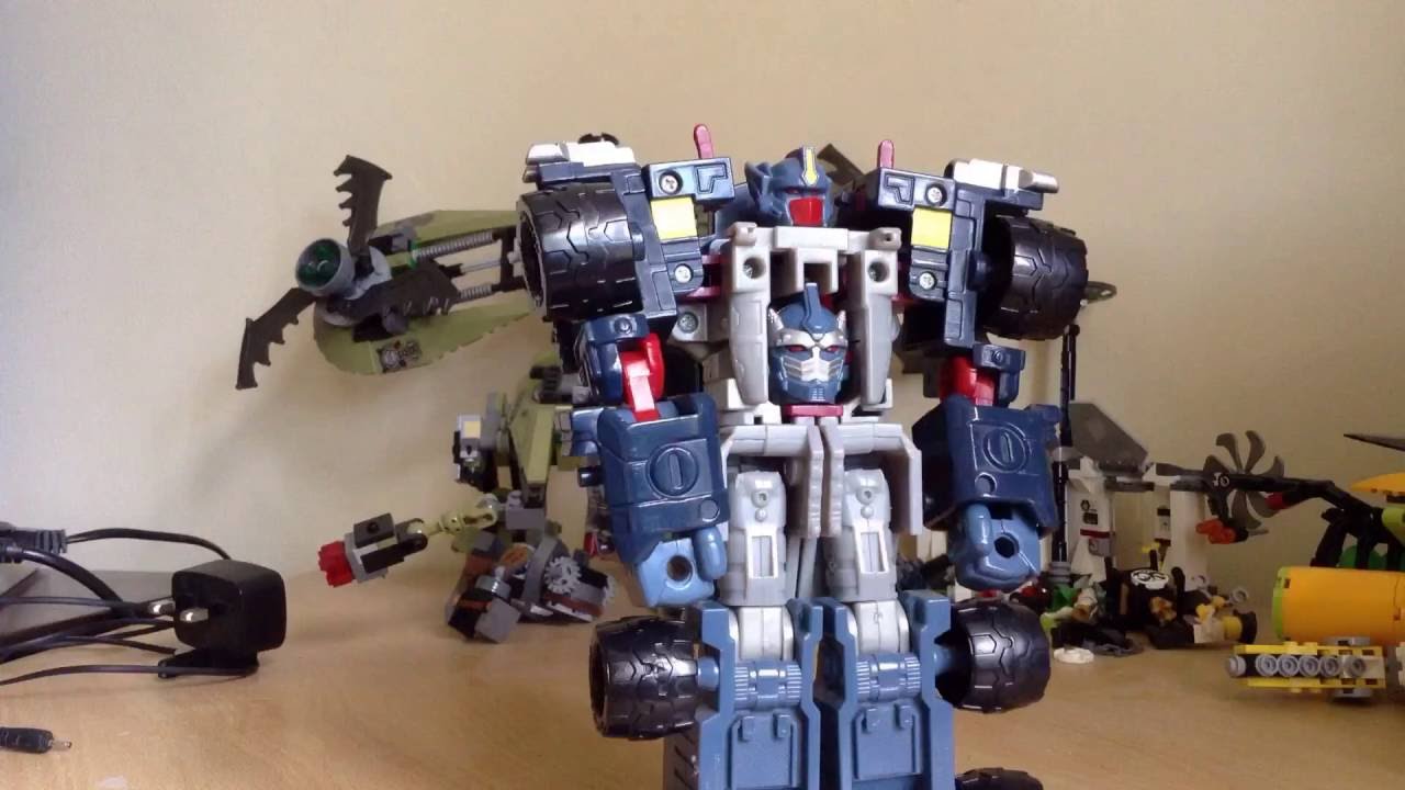 Transformer stop motion - YouTube