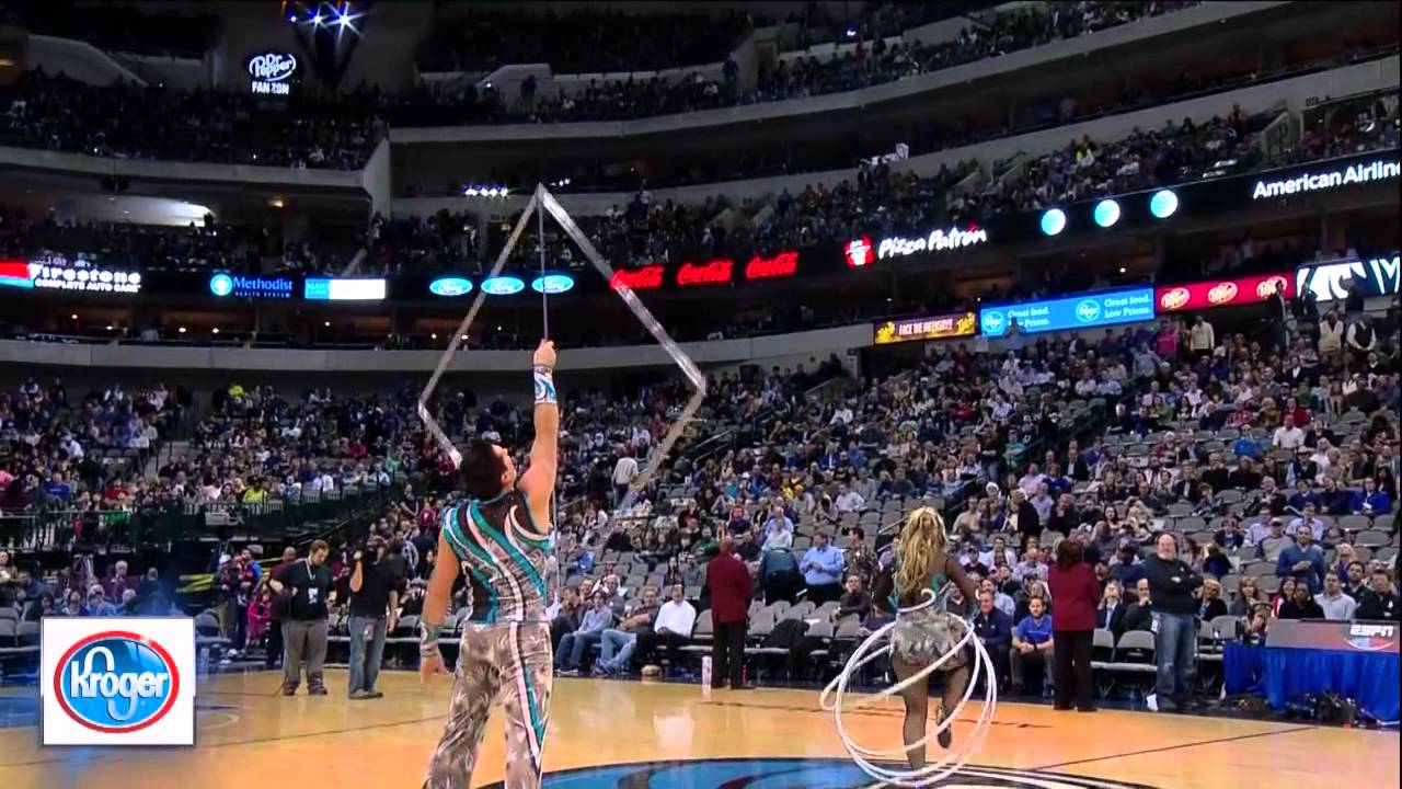 Mavericks Halftime Show "Vertigo Cube" - YouTube