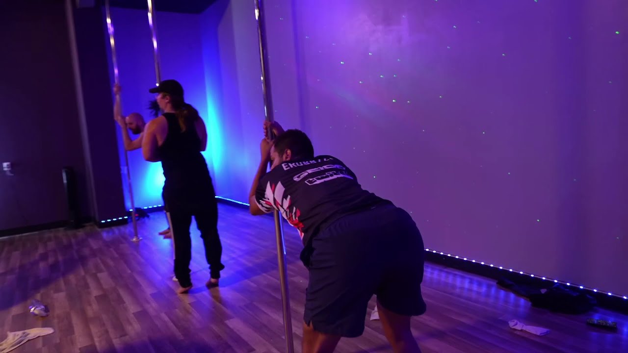 Mizkif 2024/09/11 - POLE DANCING ft @ALINITY @nmplol @lacari @tectone ...