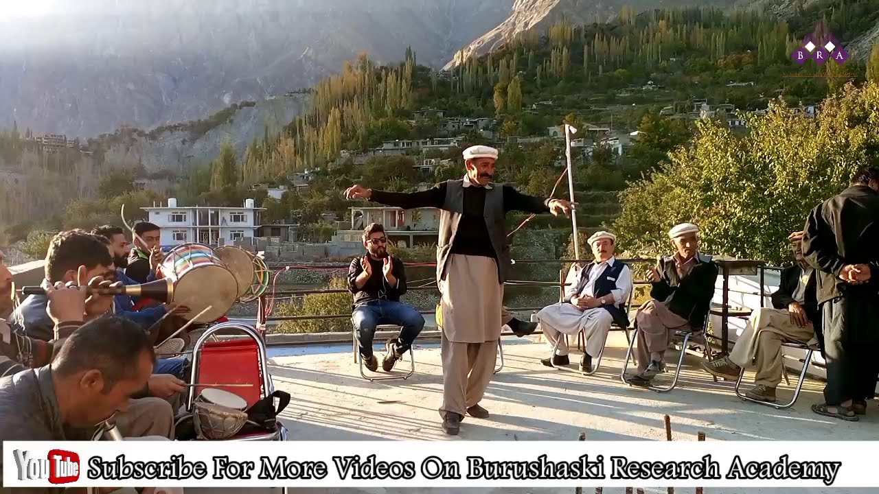 Desi Folk Dance - Hunza Valley - Music & Dance - YouTube