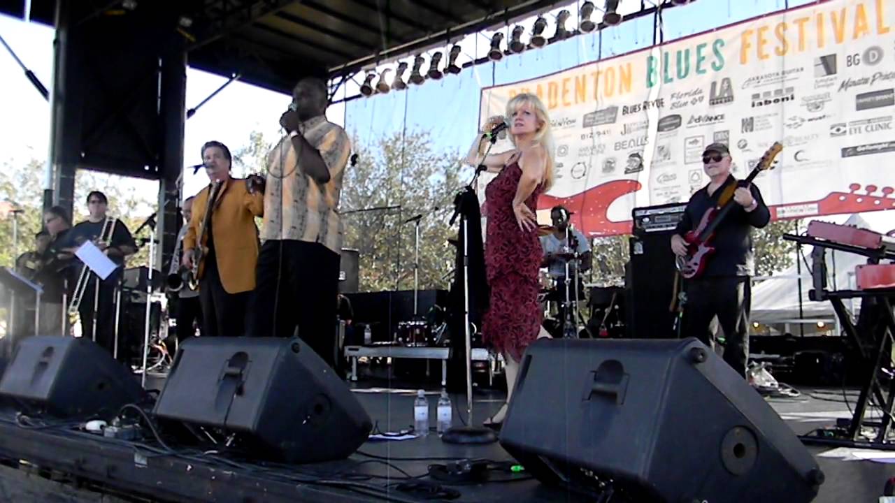 Soul Singer Henry Lawrence Live with The Steve Arvey Horn Band - YouTube