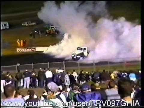 BANDAG BULLET 24 LITRE TWIN SUPERCHARGED QUAD TURBO BURNOUT AT EASTERN ...