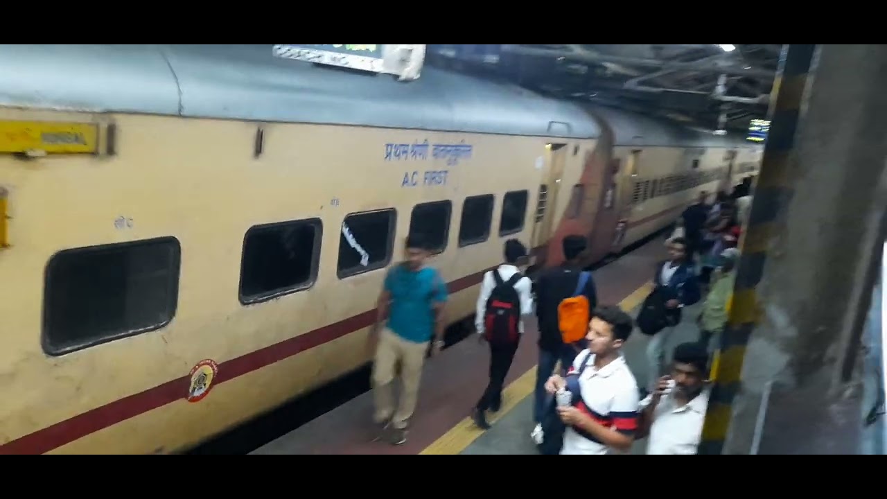 Rajya Rani Express glides into Thane station behind a fresh EMD from ...