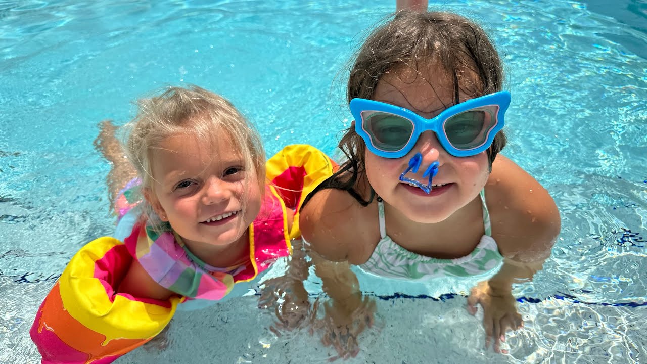 🌴Emma learning how to swim 🌴☀️🏊‍♂️ amazing pool day ☀️🌤️ - YouTube