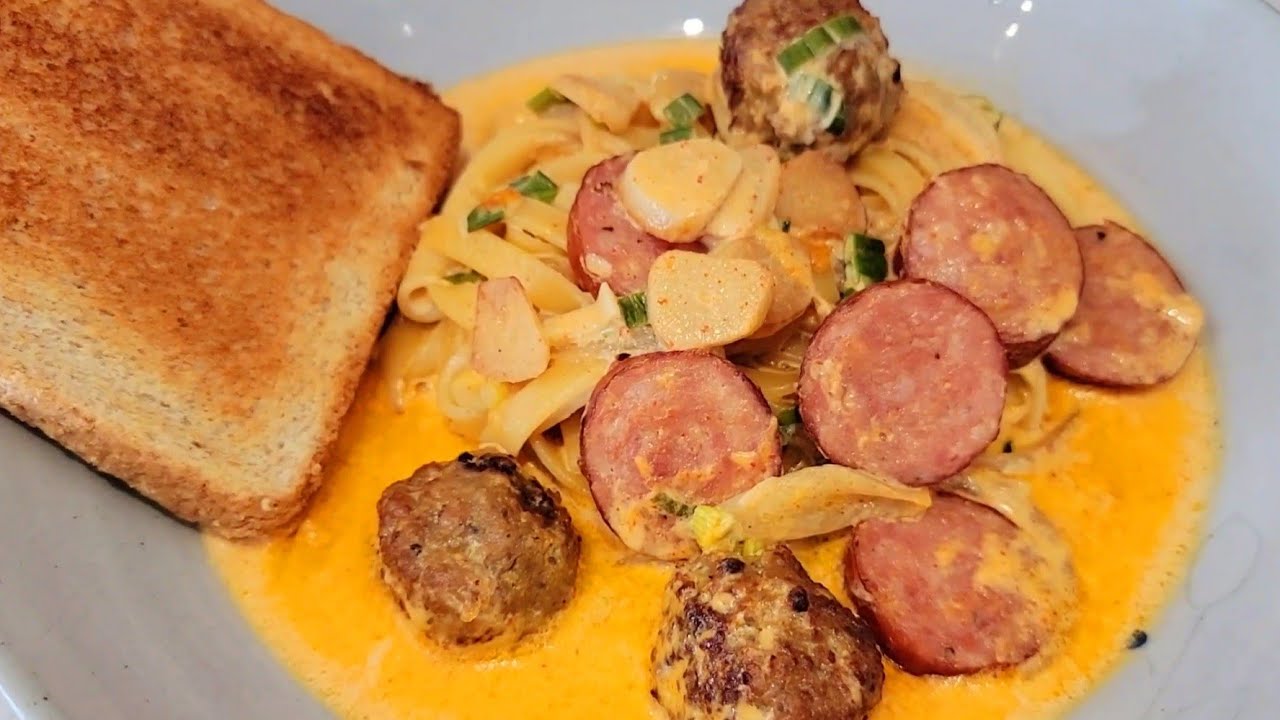 How to make 'SIMPLEST' Toowoomba pasta, Korean Outback pasta - YouTube