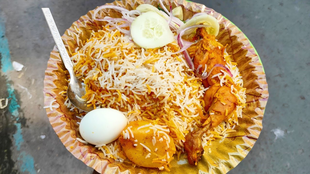 30 Years Old Kolkata's Office Area famous Street Biryani । Das Biryani ...