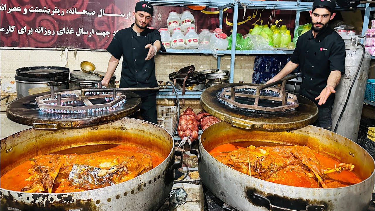 Afghan Pot Chicken : Kabul Street Food 2023 - YouTube