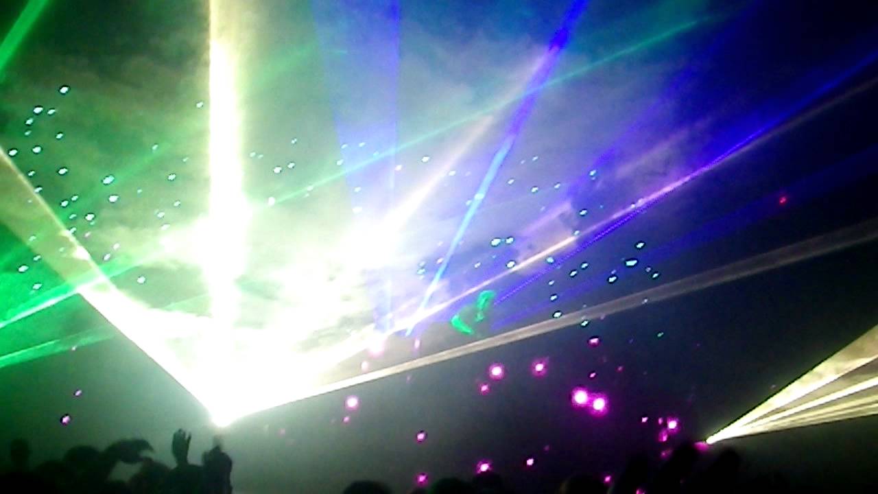 Pretty Lights NYE 2011/2012 @ The 1st Bank Center - YouTube