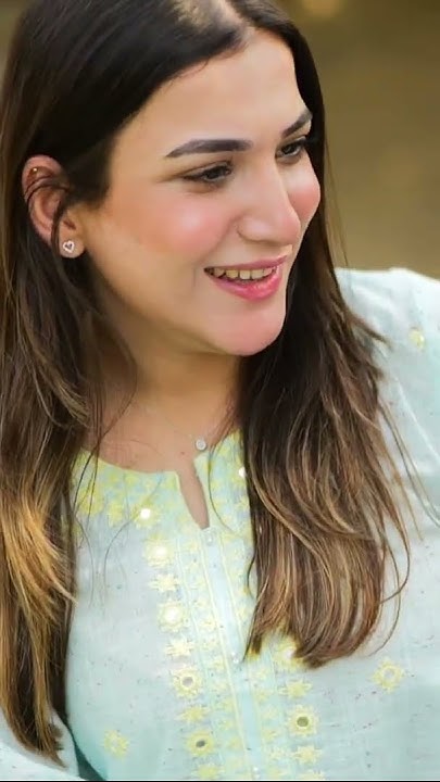 Amna & Hunain | Muzz Desi - YouTube