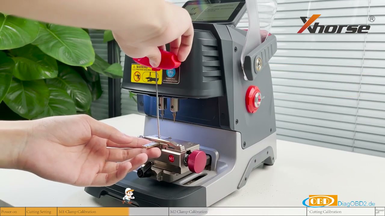 Xhorse Dolphin II XP-005L Key Cutting Machine Setting Instruction - YouTube